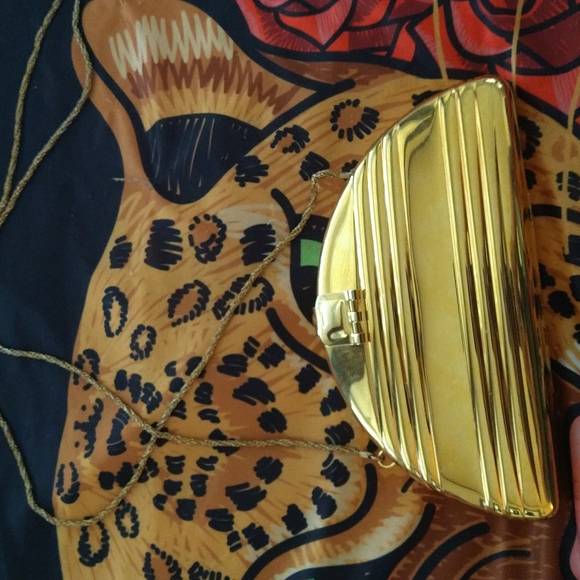 Vintage | Bags | Vintage Clamshell Style Purse | Poshmark